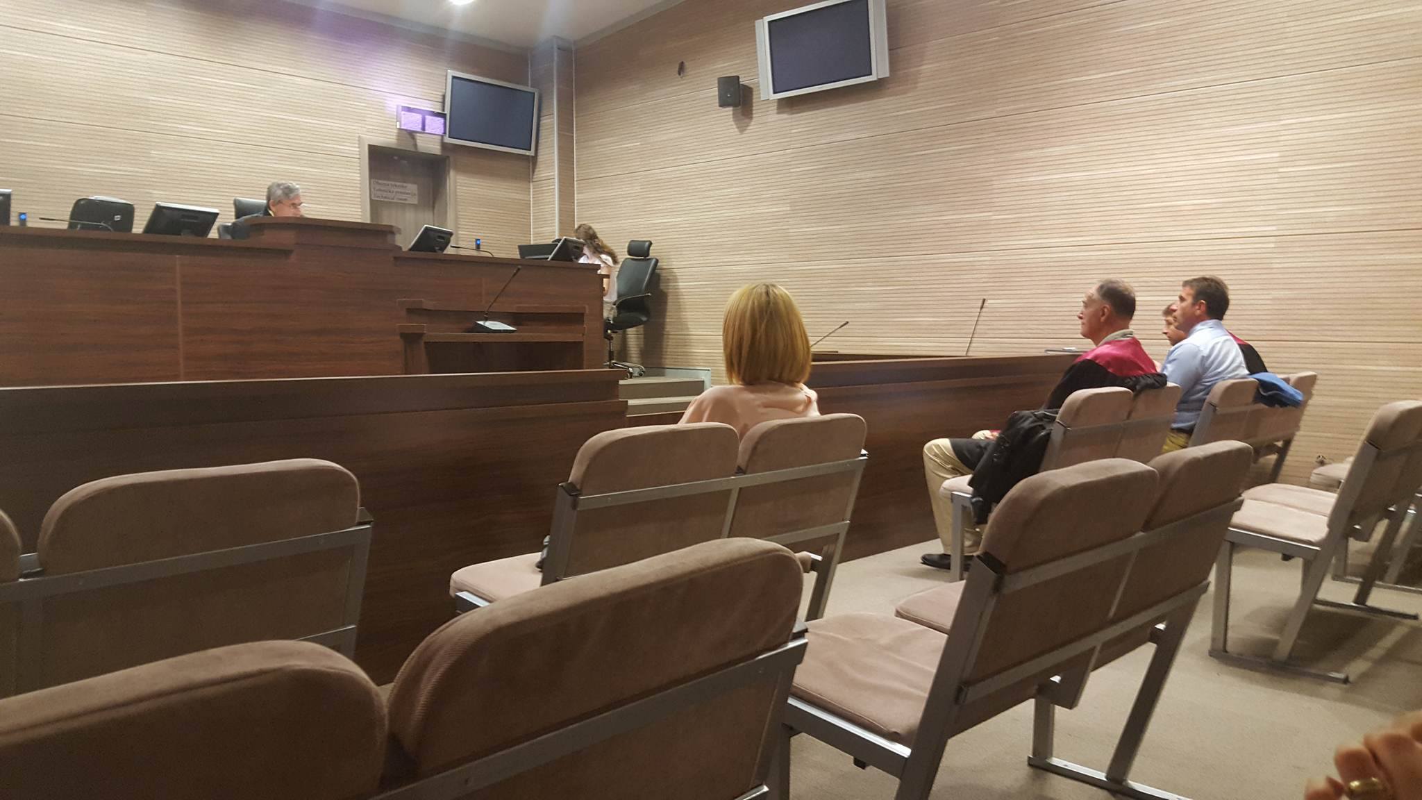 Mungon prokurorja, shtyhet seanca ndaj të akuzuarve për mashtrim dhe ...