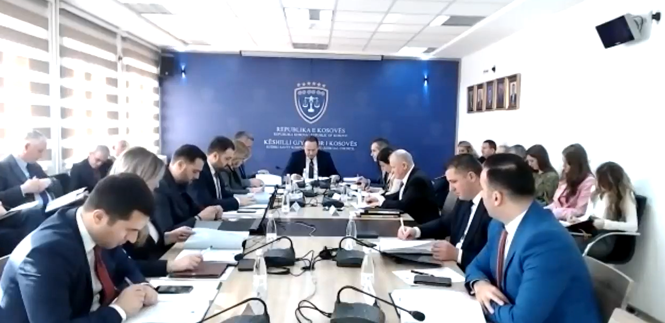 KGJK zgjedh gjyqtarët mbikëqyrës për gjykatën në Leposaviq, Novobërdë ...