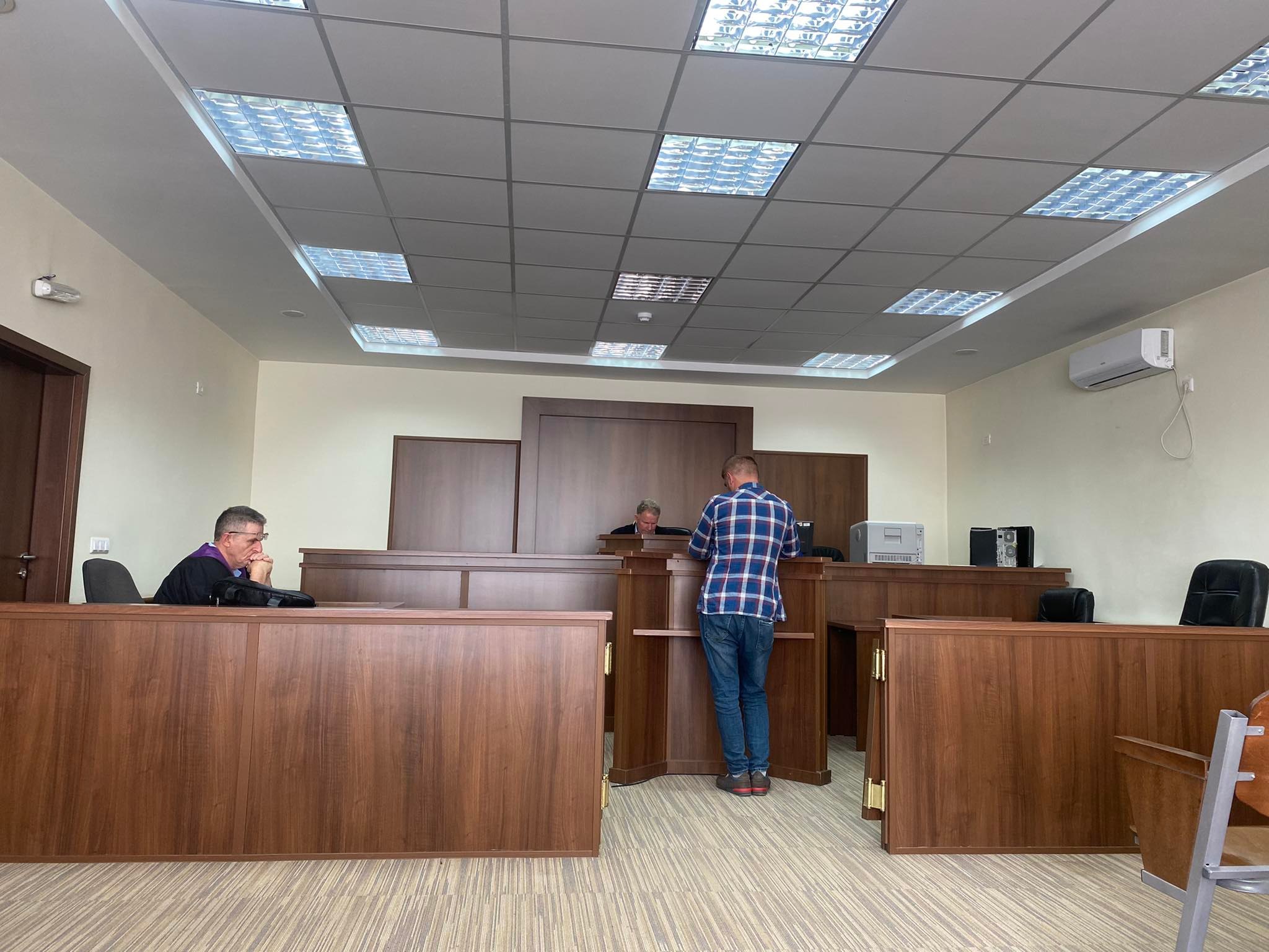 “Dil nga shtëpia, të tregoj kush jam unë”, deklarohet i pafajshëm i ...