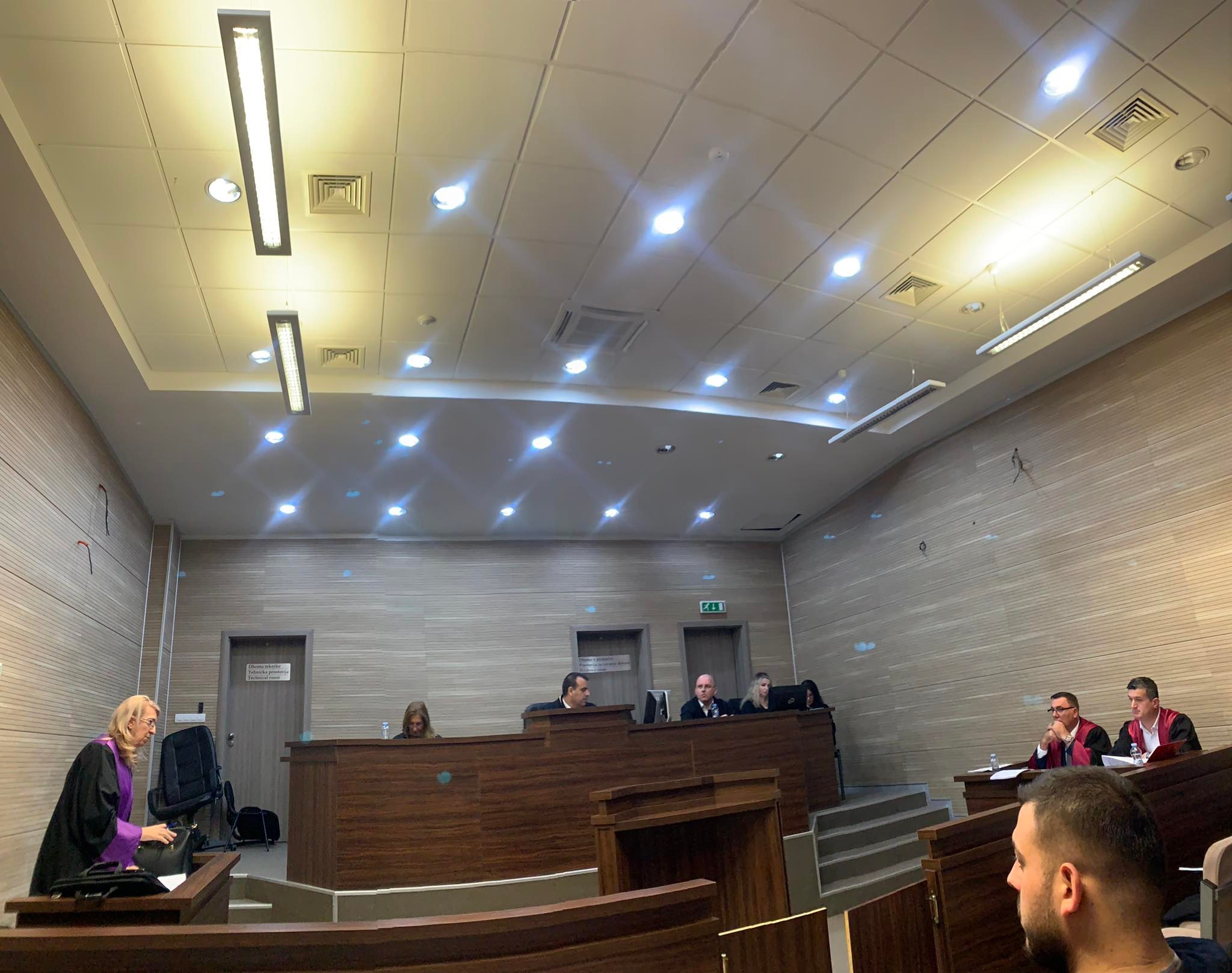 Mbrohen në heshtje zyrtarët e AKPPM-së të akuzuar për korrupsion ...