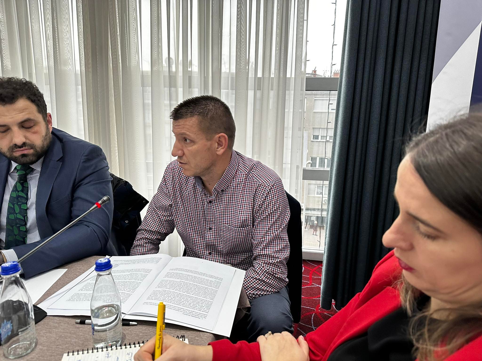 Gjykatësi Ademi thotë ndryshimi i legjislcacionit është ndër faktorët ...