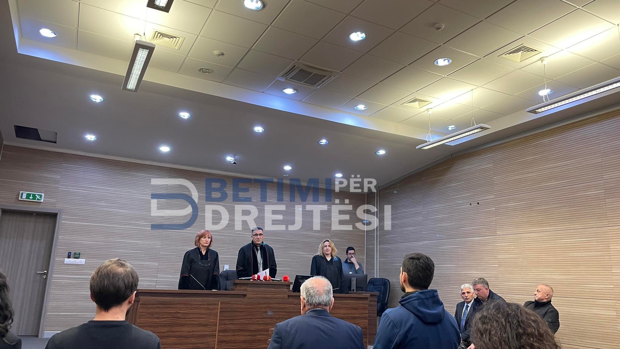 Ish-deputeti Frashër Krasniqi dhe tjerët lirohen nga akuza për ...