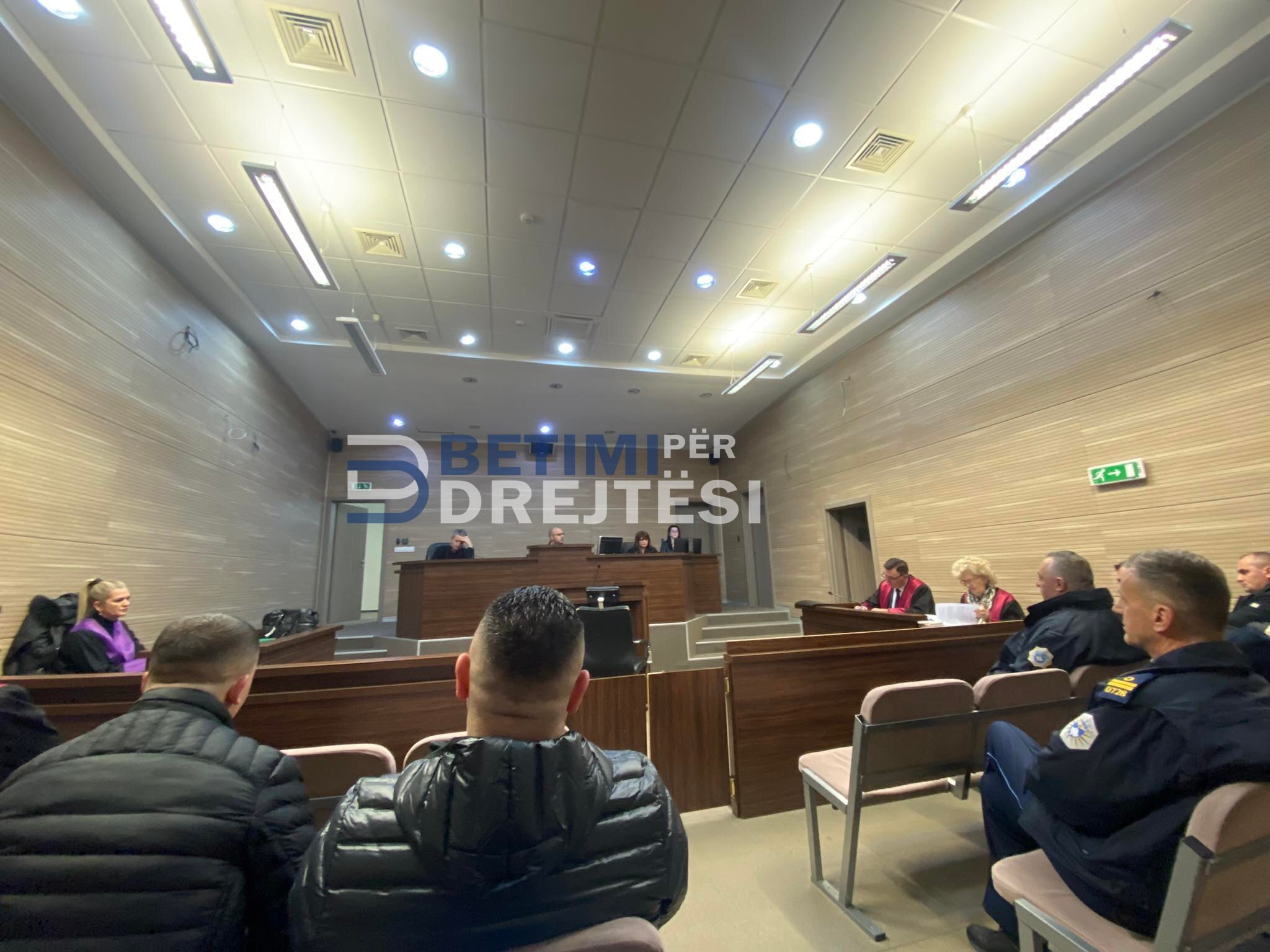 Prokuroria kërkon të dënohen babë e bir të akuzuar për vrasjen e 2019 ...