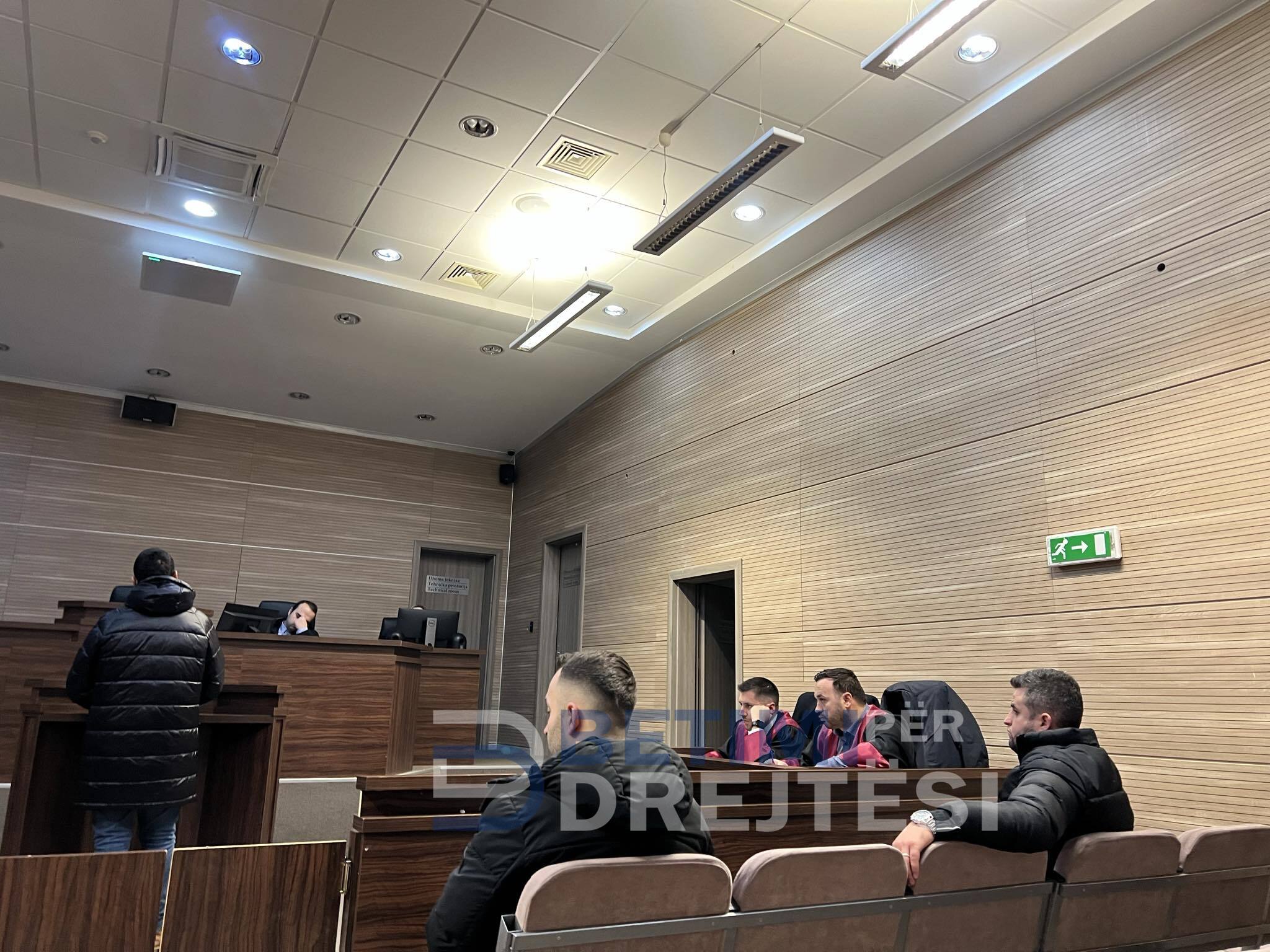 Dëshmitari thotë se ditën kur kishin munguar flakonat e kontrasteve ...