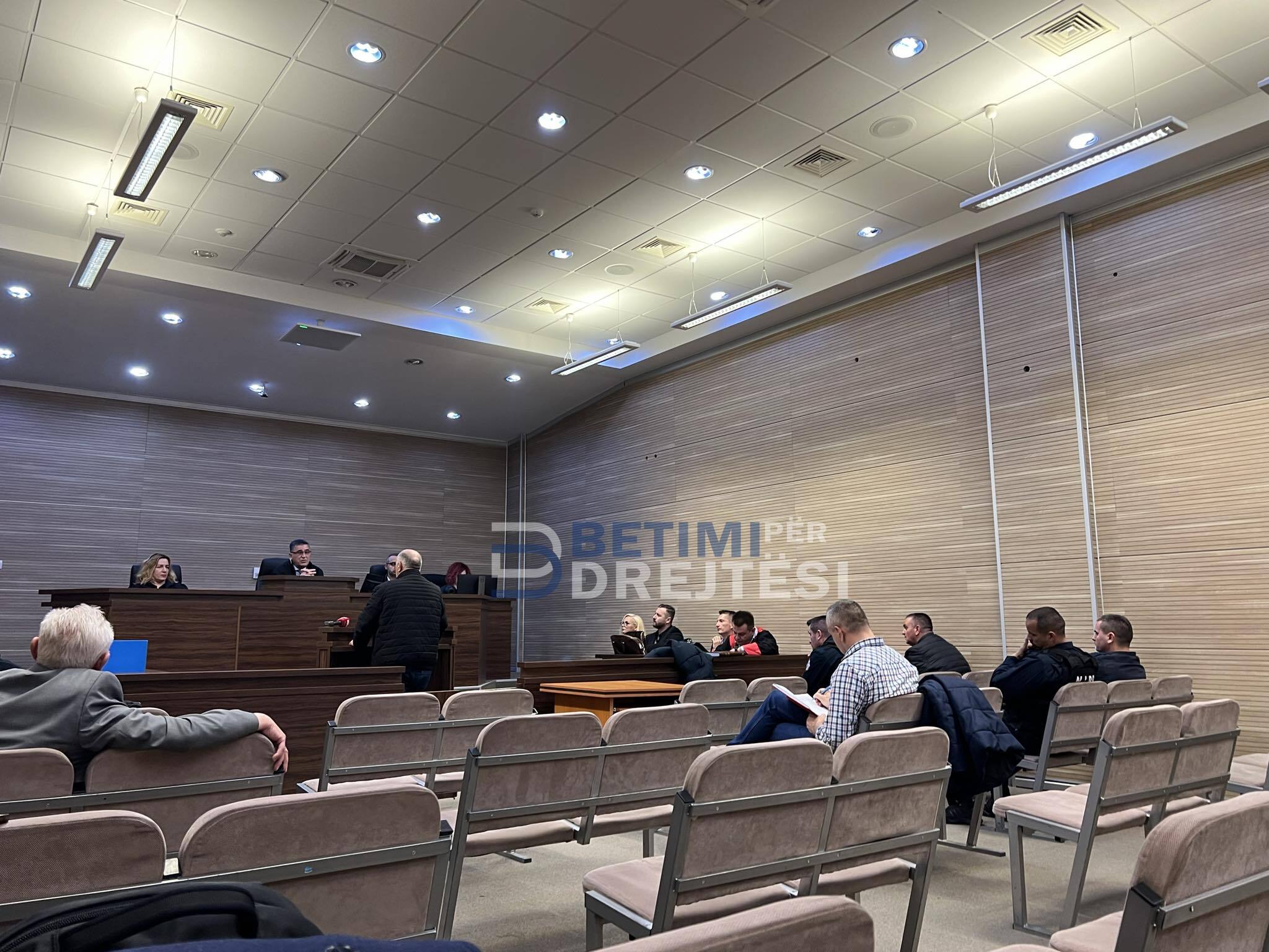 Dëshmitari thotë se shumë persona i kishin thënë se i akuzuari Alidemaj ...