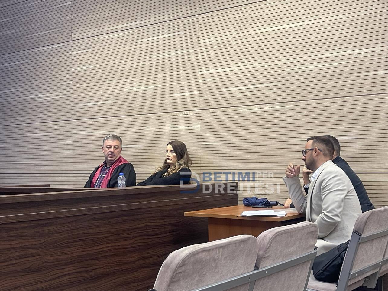 Prokurorja thotë se është vërtetuar që ish-ministrja Hoxha kontratën e ...