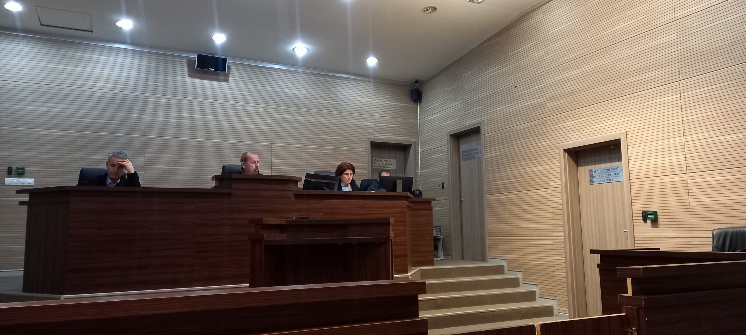 Zyrtari i ATK-së i akuzuar për korrupsion deklaron se veproi në ...