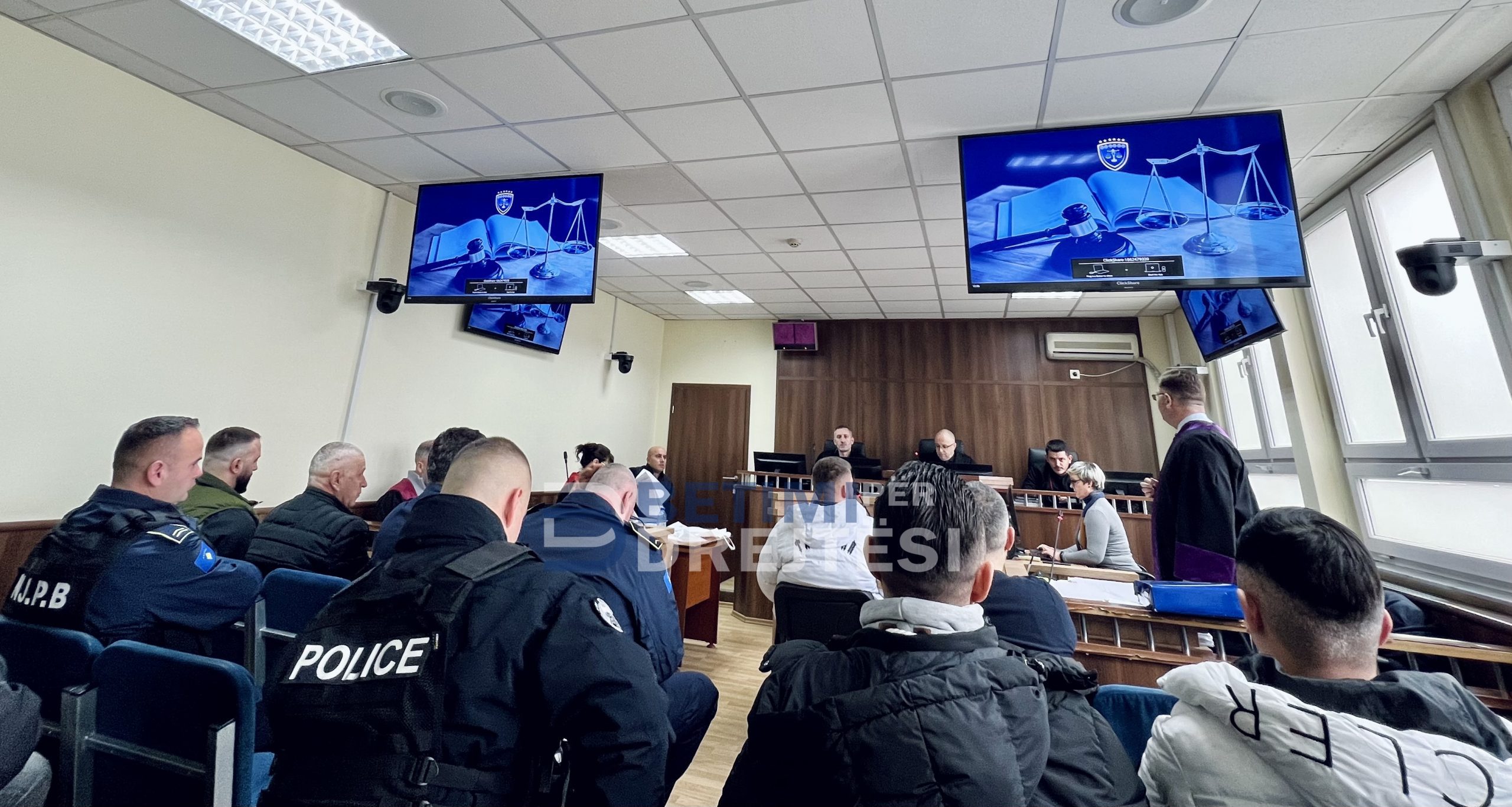 “Sa herë dal në rrugë më parafytyrohen të shtrirë dhe gjaku i tyre në ...