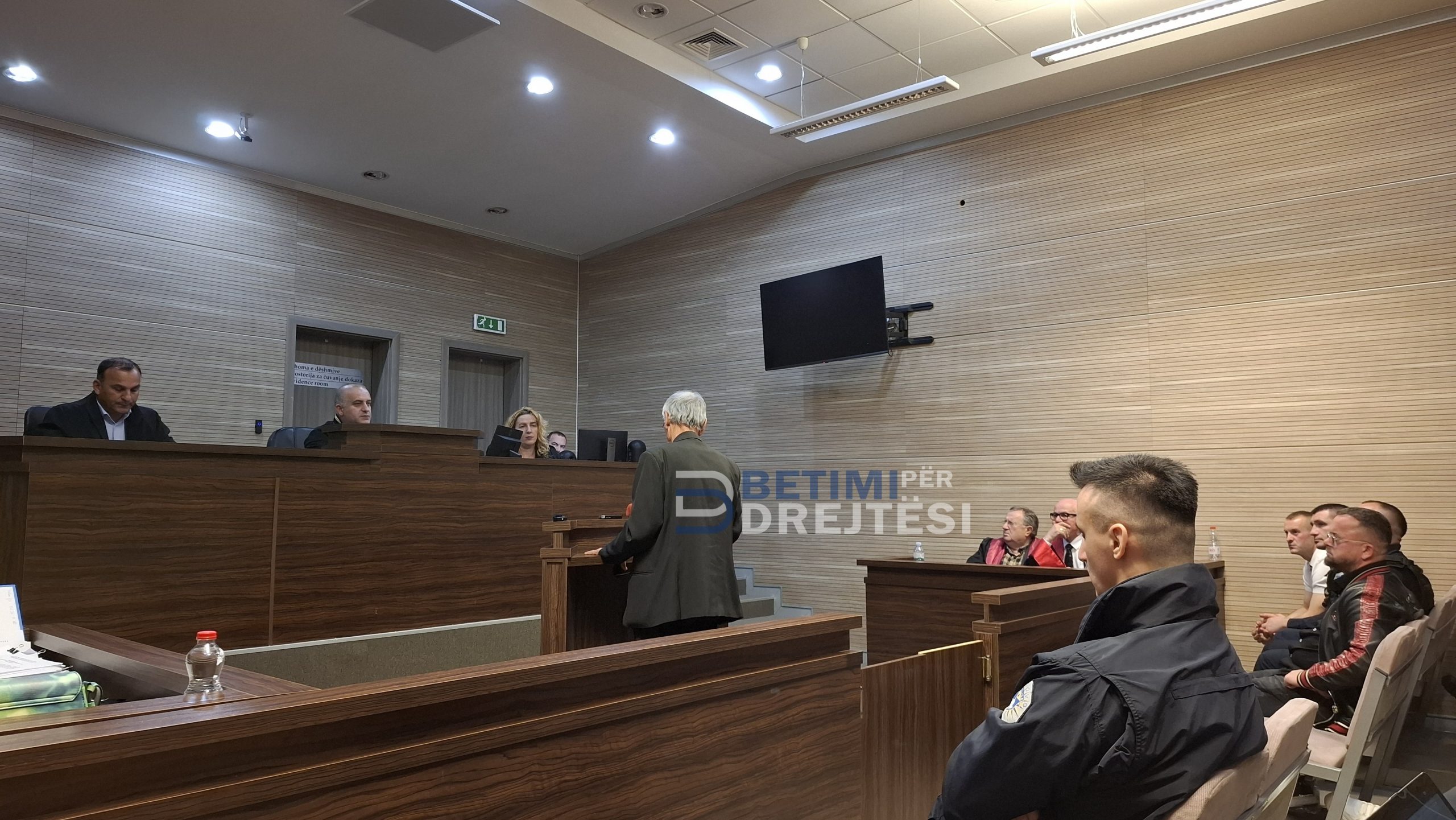 Babai i Triumf Rizës: 'Rrumqi' dhe 'Liza' janë përcjellësit kryesorë ...