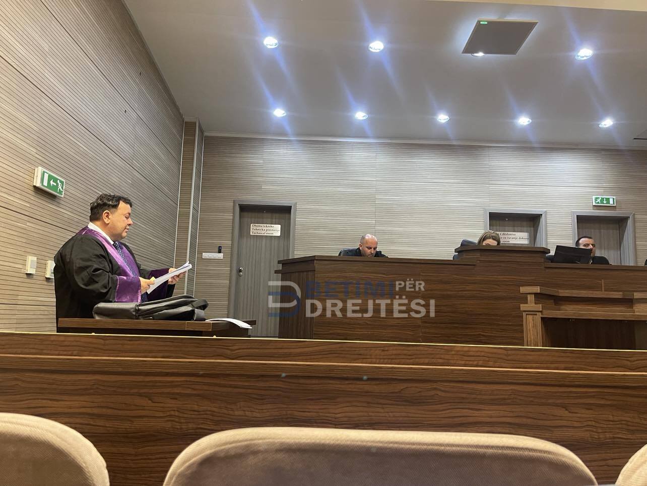 Prokurori thotë se është vërtetuar që dy ish-policët kanë kryer veprat ...