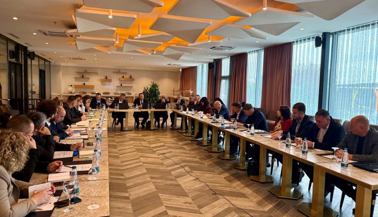 KGJK dhe gjykatat diskutojnë për administrimin e sistemit gjyqësor dhe ...